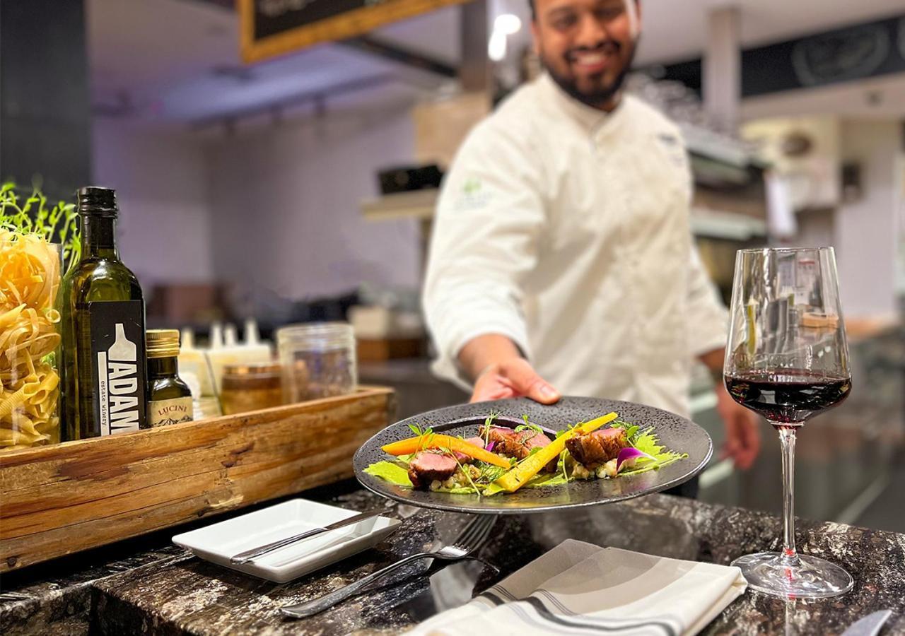 HOCKLEY VALLEY RESORT | ⋆⋆⋆⋆ | ORANGEVILLE, CANADA | SEASON DEALS FROM $170
